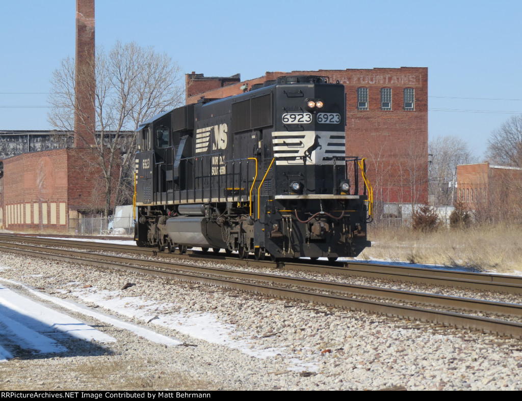 NS 6923